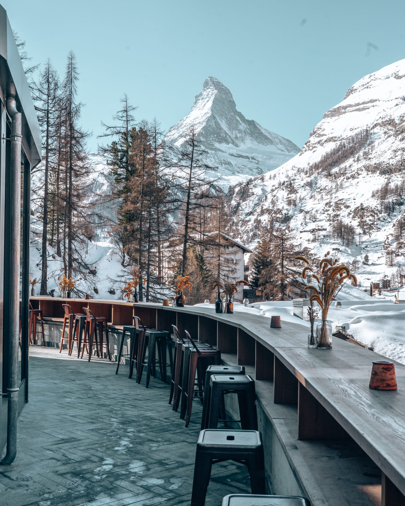 THE COMPLETE GUIDE TO THE TOBLERONE MOUNTAIN IN ZERMATT, SWITZERLAND